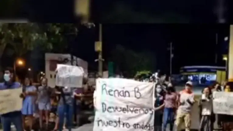 Video: Protesters blocking avenue in Merida Yucatan run over - The ...