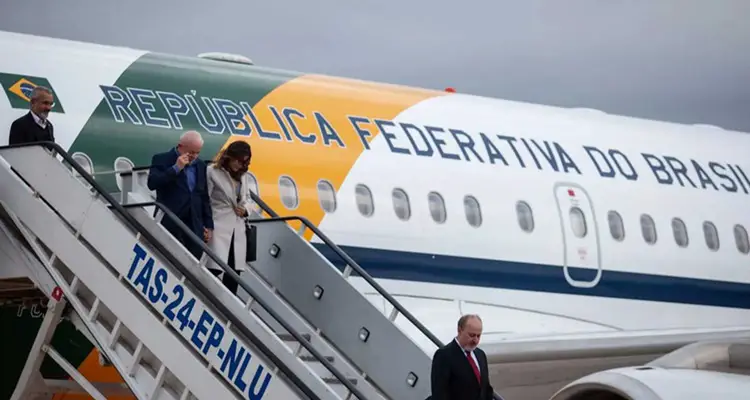 Luiz Inácio Lula da Silva arrived in Mexico to attend Claudia Sheinbaum ...