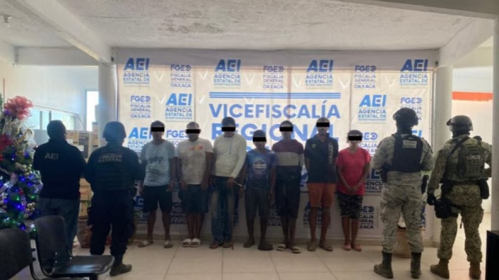 Seven people arrested with crystal meth and marijuana in Oaxaca
